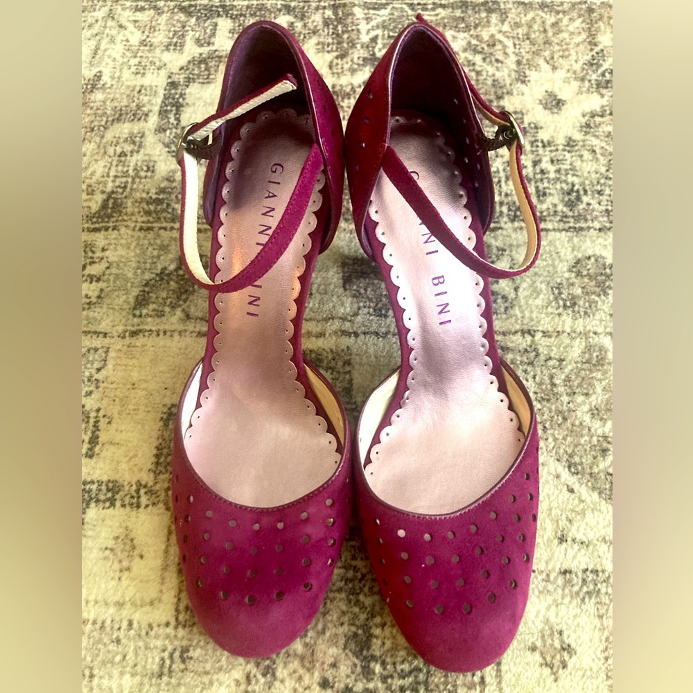 Brand New Gianni Bini Dress Shoes - Gem